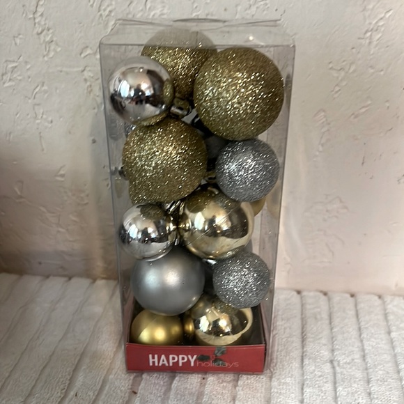 Holiday | Happy Holidays Mini Ornaments Set Of 2 | Poshmark